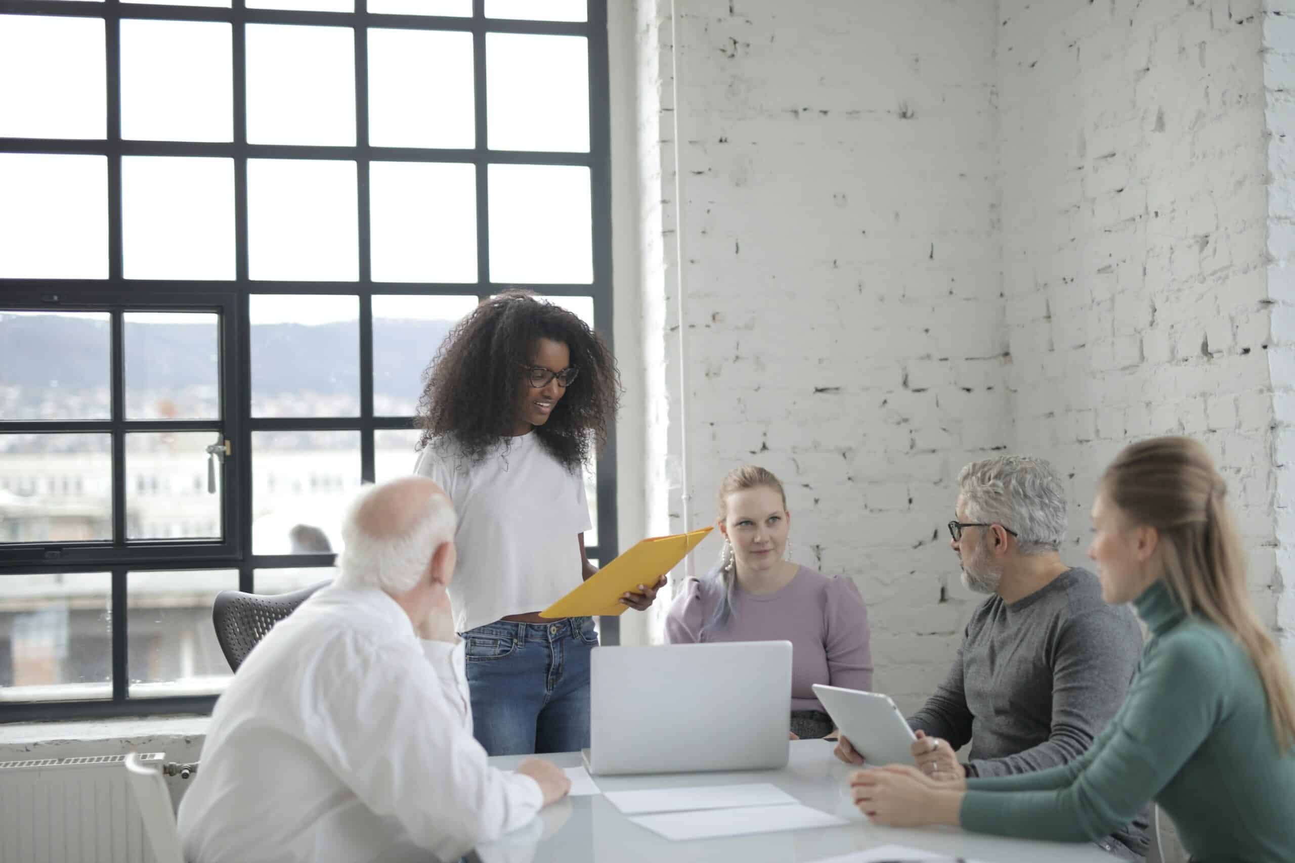 7 Essential Business Associations for Small Business Owners in 2025
